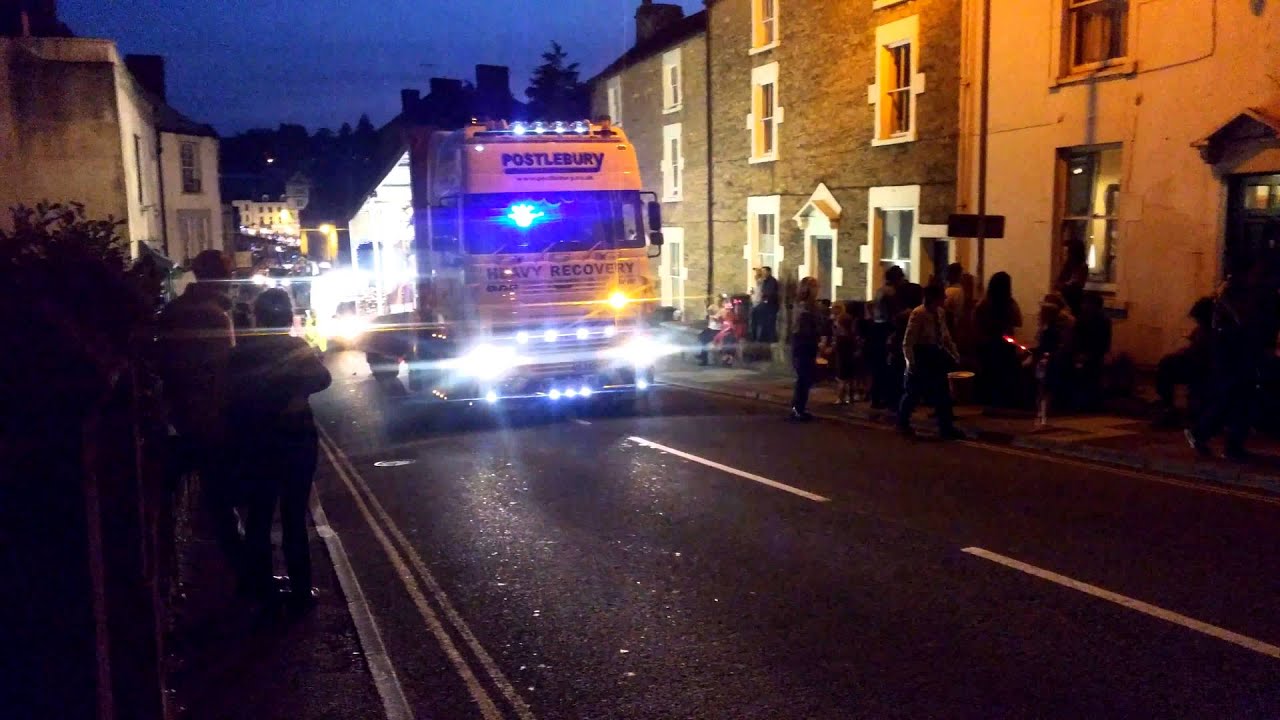 Frome Carnival Part 2 - YouTube
