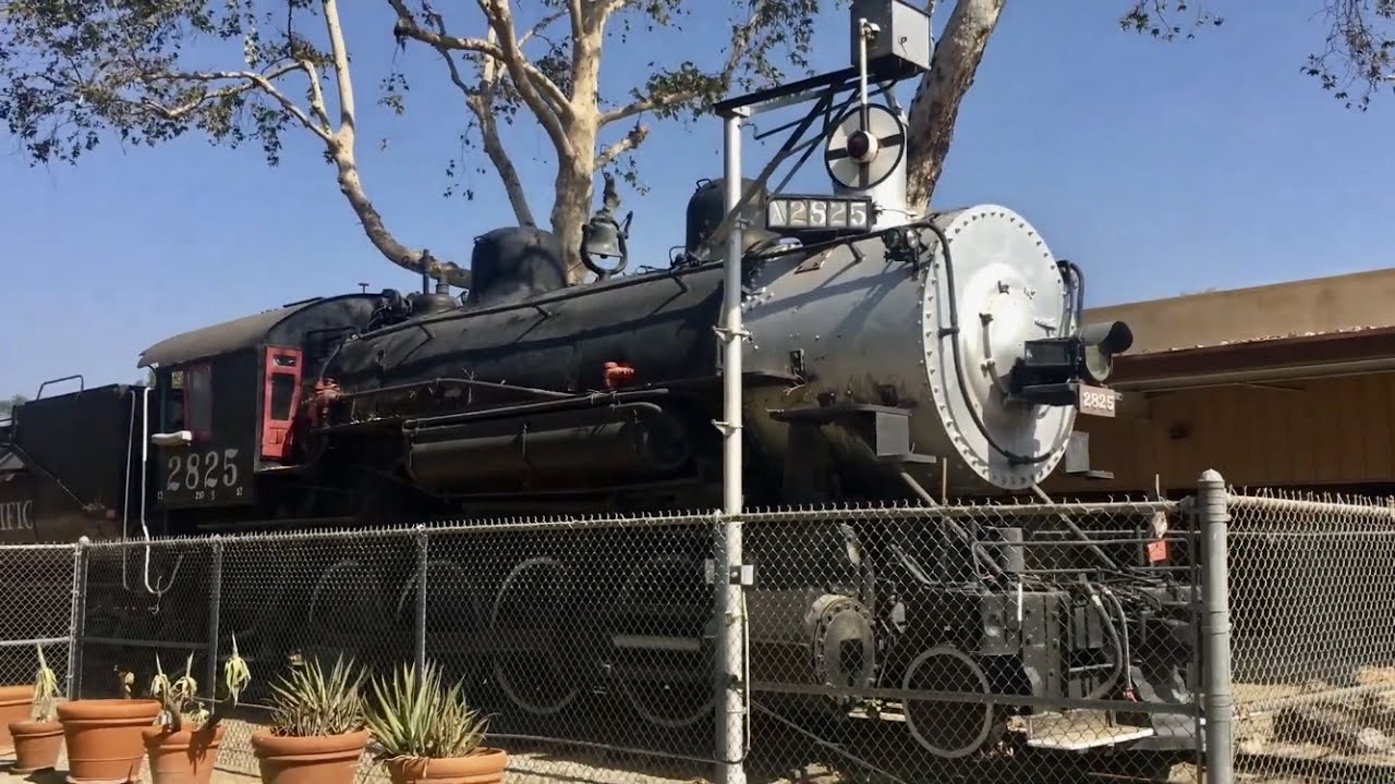 Vintage Southern Pacific 2-8-0 Steam Locomoitve SP 2825 at SBC Museum 9 ...