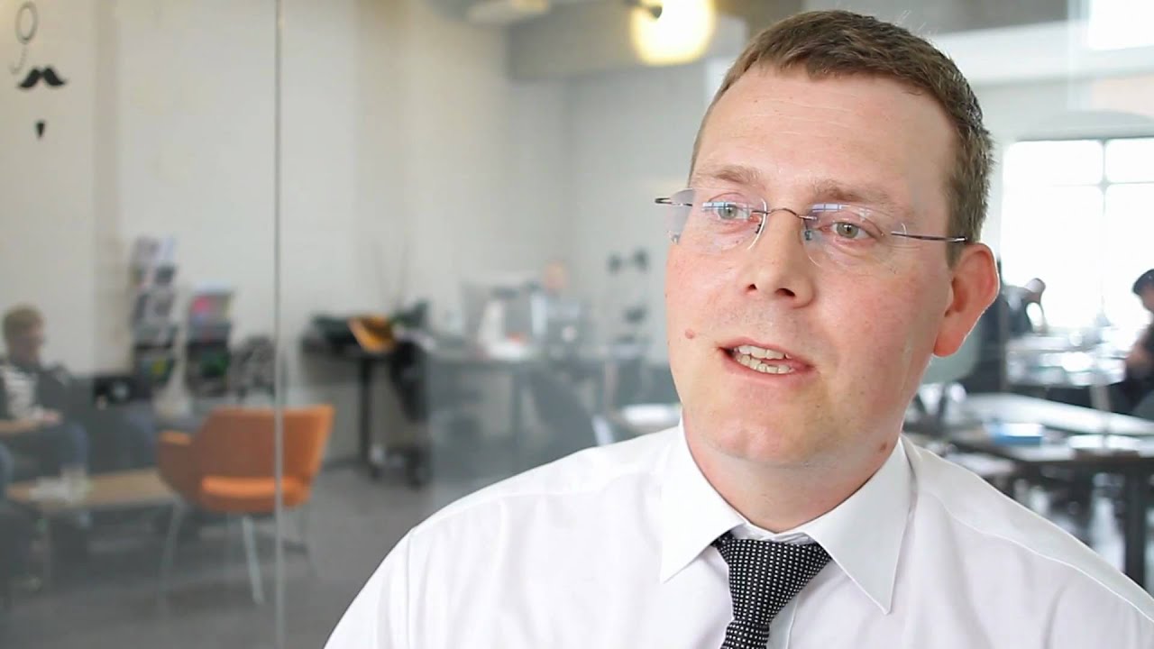 Kenneth Egelund Schmidt on Open Leadership and Social Business - YouTube