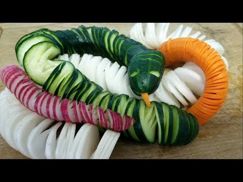 Accordion / spiral cut radish, cucumber, carrot ..... - YouTube