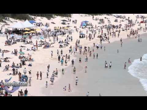 #3 Annual Bermuda Kite Festival Good Friday April 22 2011 - YouTube