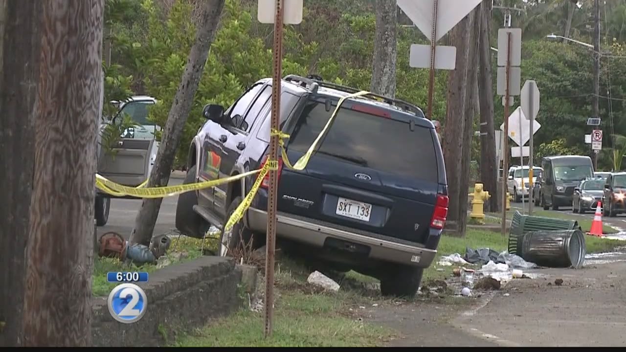Deadly crash at bus stop in Hauula - YouTube
