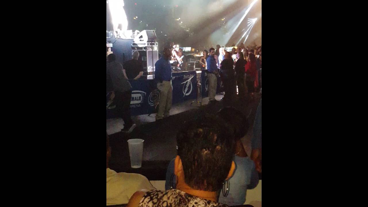 R.Kelly Buffet Tour Tampa 5/27 - YouTube