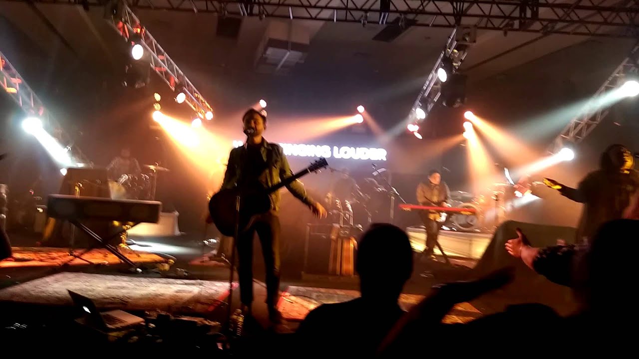 IndyCC worship and stage design - YouTube