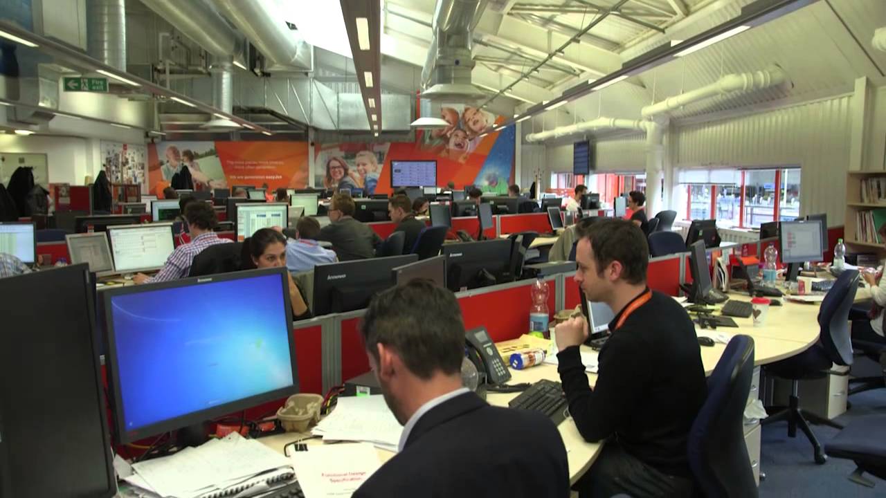 How easyJet engages a mobile workforce with employee communications ...