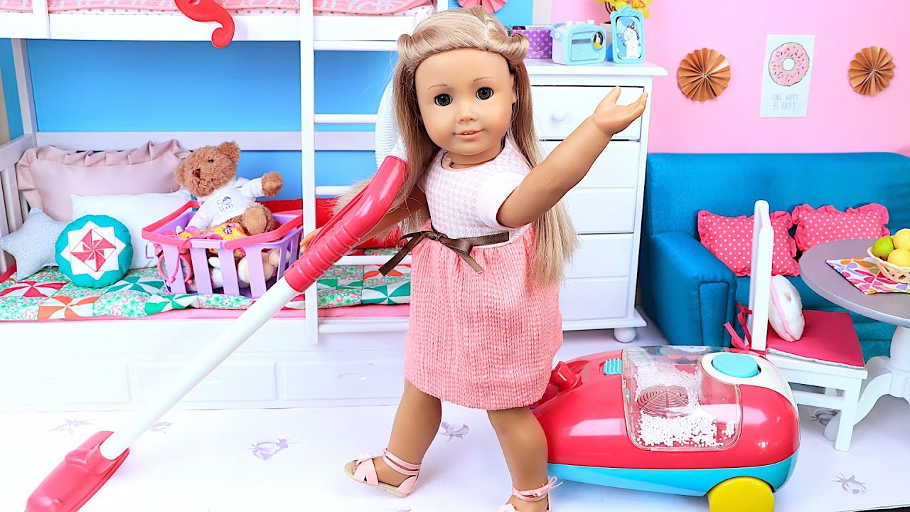 Doll house cleaning chores for slumber party with friends! Play Dolls ...