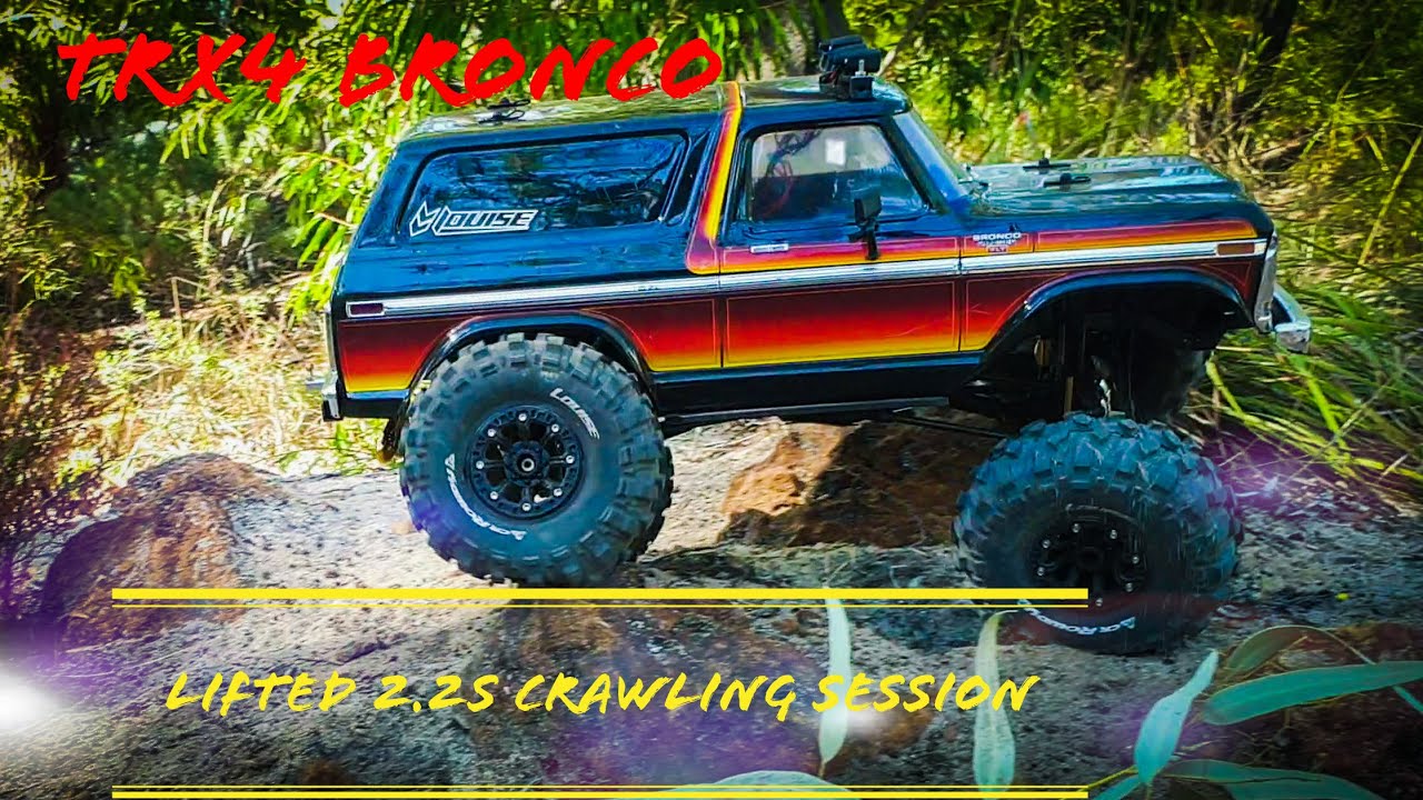 Lifted Traxxas Trx4 Bronco rock crawl. - YouTube