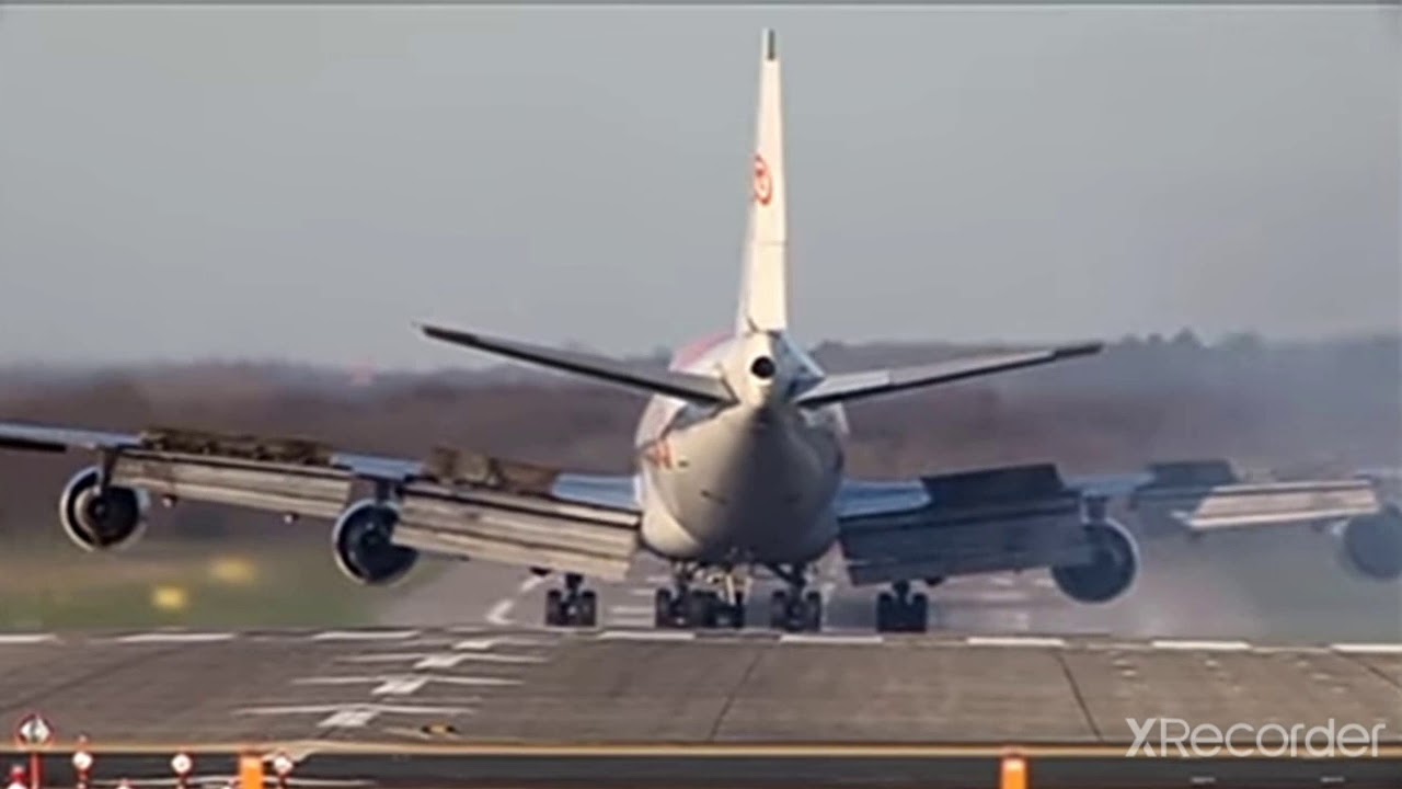 hards landing for Boing and Airbus - YouTube