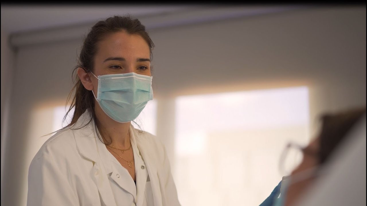 Únete a MC MUTUAL. Contigo, sumamos. Judit López enfermera. - YouTube