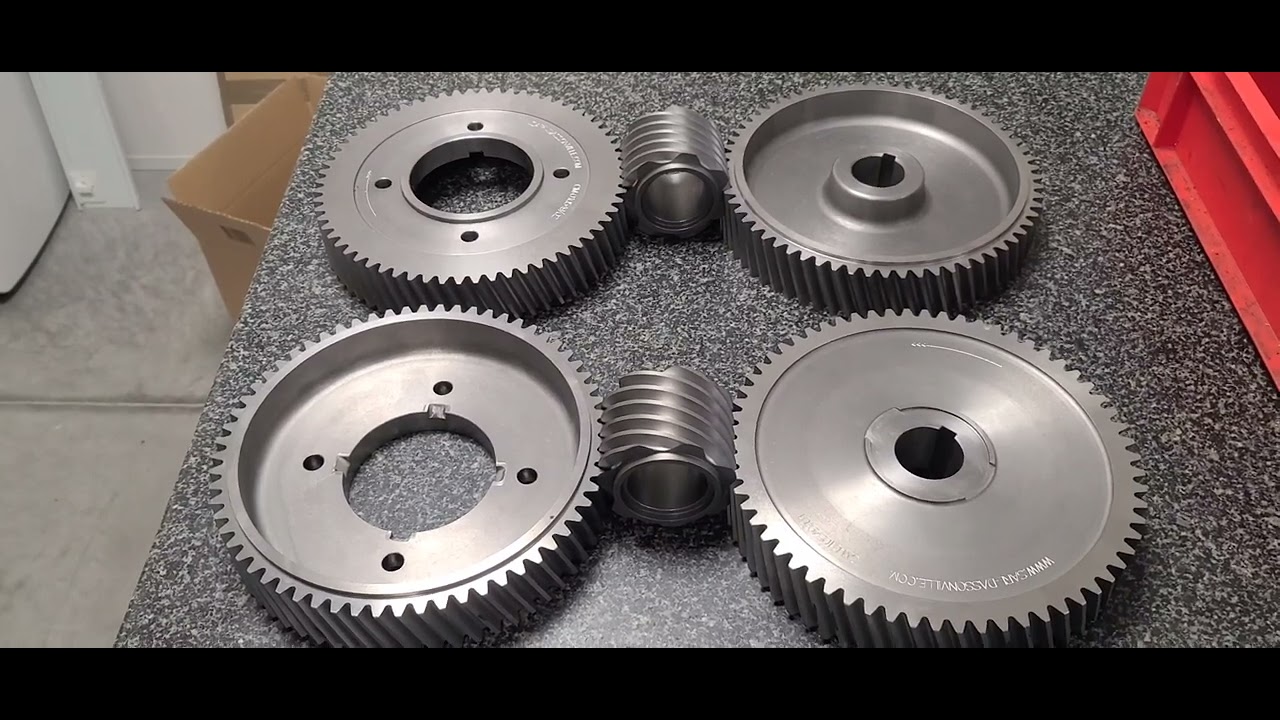 Couple roue et vis sans fin en fonte haute vitesse - YouTube