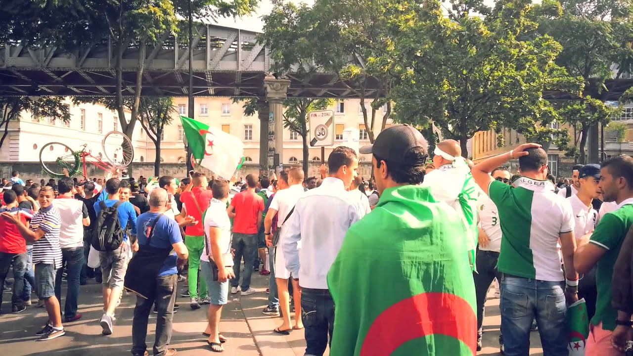 Les algeriens de paris barbes - YouTube
