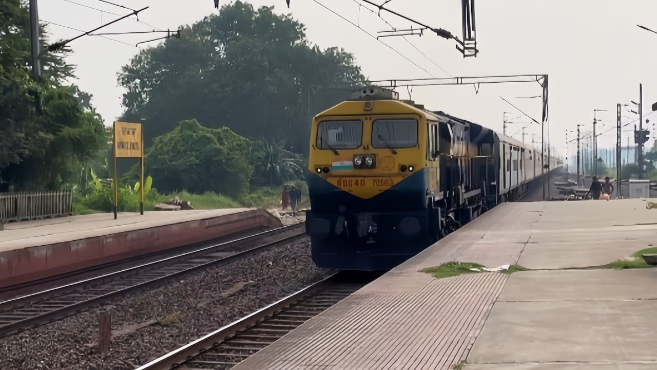 Howrah Superfast Express (22893) Slowly Skip Abada Station | Sainagar ...