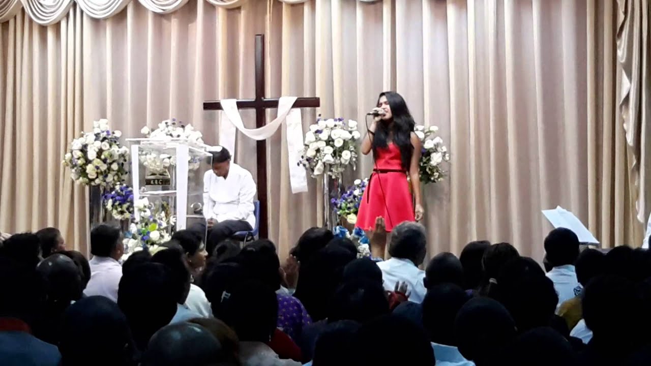Shenali Perera sings at Dubai KRC 23rd Nov 2014 - YouTube