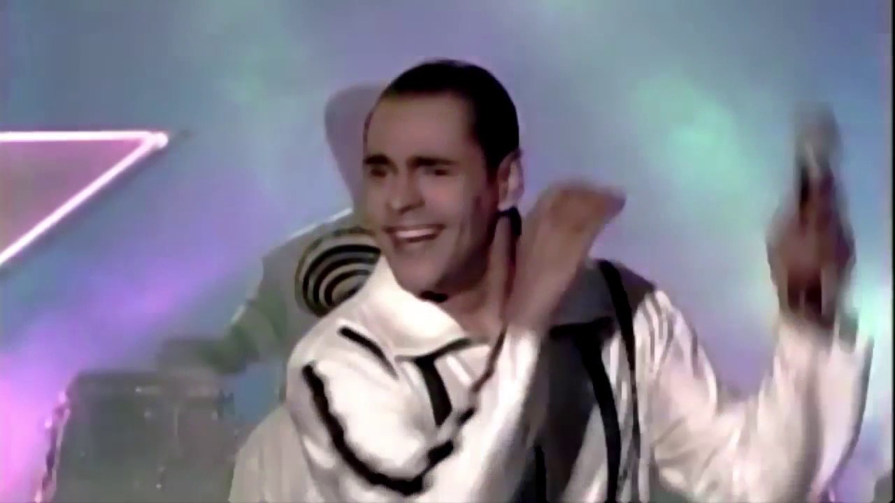 🎧 🎼★Moises Angulo - El Desfile (Remix)★🎼🎧 - YouTube