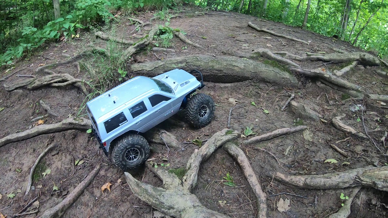 Redcat Gen 7 with Rc4wd 2.2 tires - YouTube