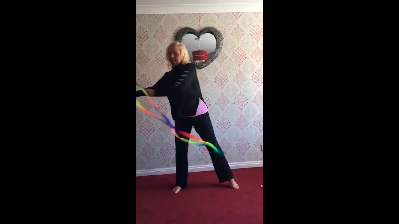 Grab your 'flipper flappers' and 'squiggle while you wiggle'! - YouTube