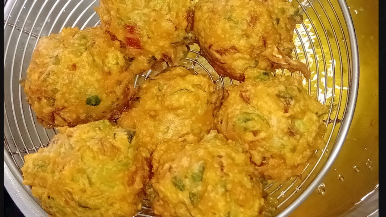 Vendhaya Keerai Bonda Recipe | Fenugreek Leaves Bonda | Tea Kadai bonda ...