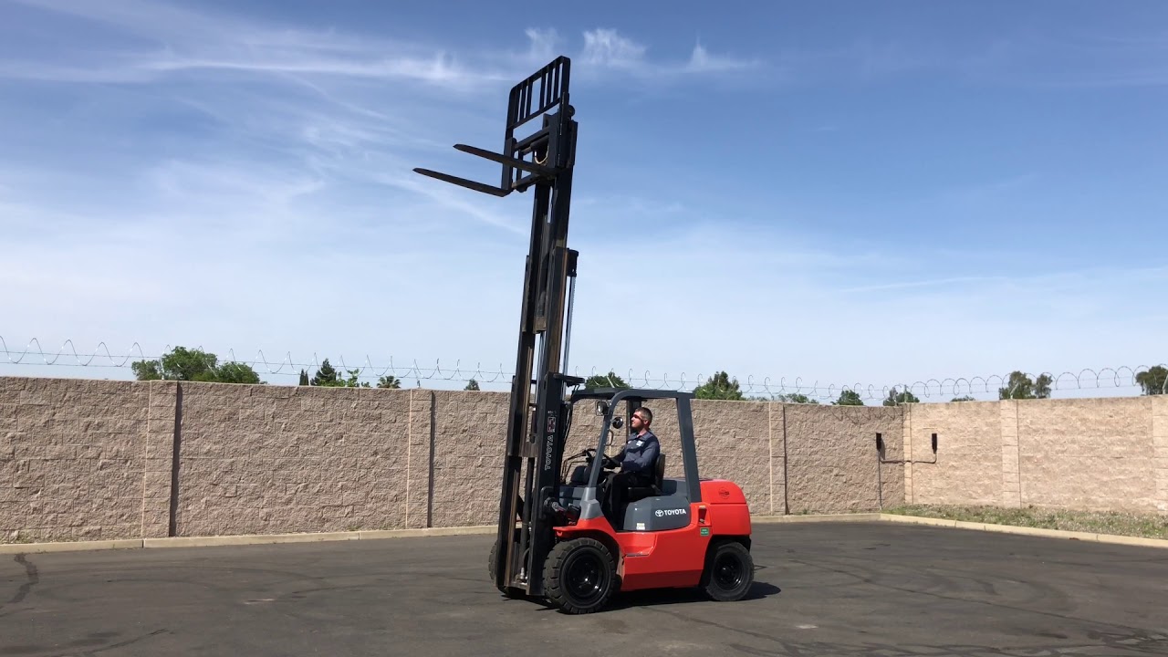 Toyota 7FDU35 7,000 Diesel Forklift for Sale - YouTube