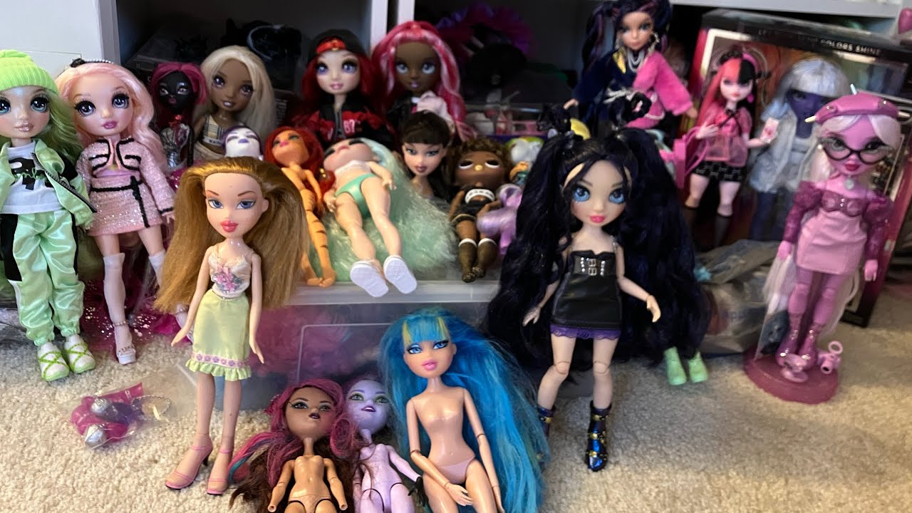 LIZZIE’S BIGGEST DOLL COLLECTION PURGE YET! Over 30 dolls! | Lizzie is ...