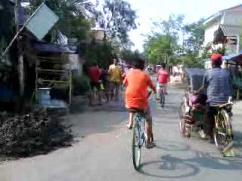 Sepeda Goyang Trick At Mahoni 1 - YouTube