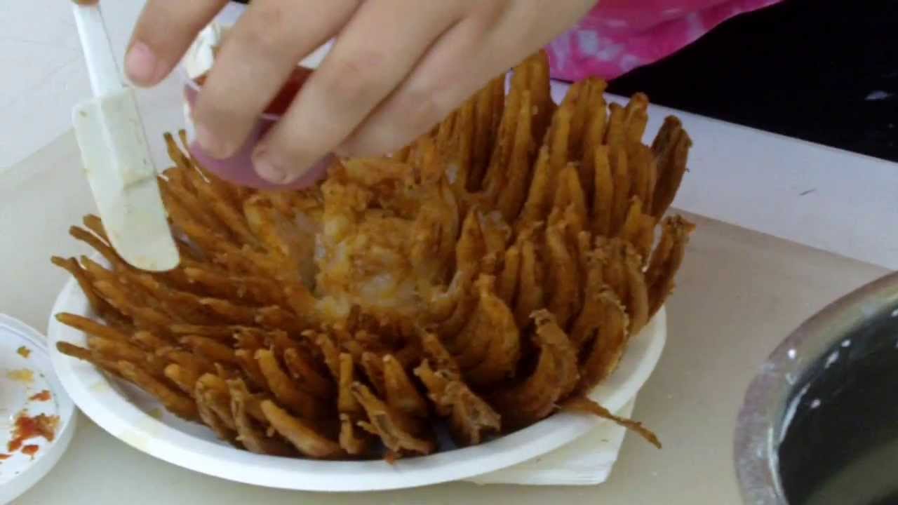 making Onion Burst at evergreen State Fair 2013 - YouTube
