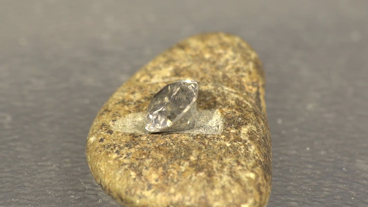Diament Naturalny Brylant 0,36 CT F I1 - YouTube
