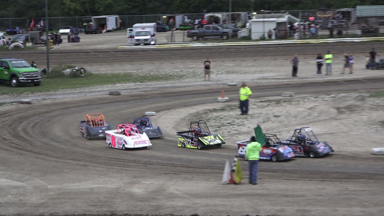 Mini Wedge 10-14 Heat race at Mount Pleasant Speedway, Michigan on 09 ...