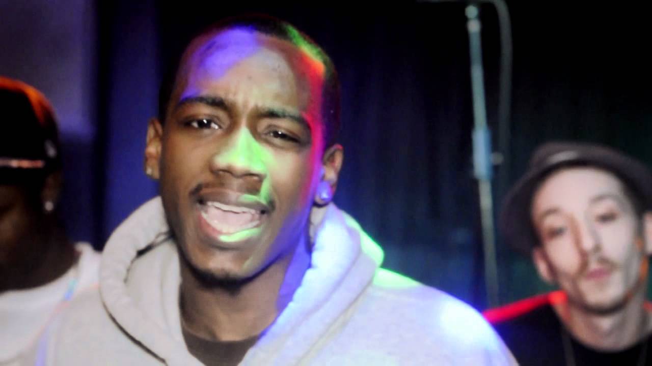 Roc Da Mic Cypher V Part1.mp4 - YouTube
