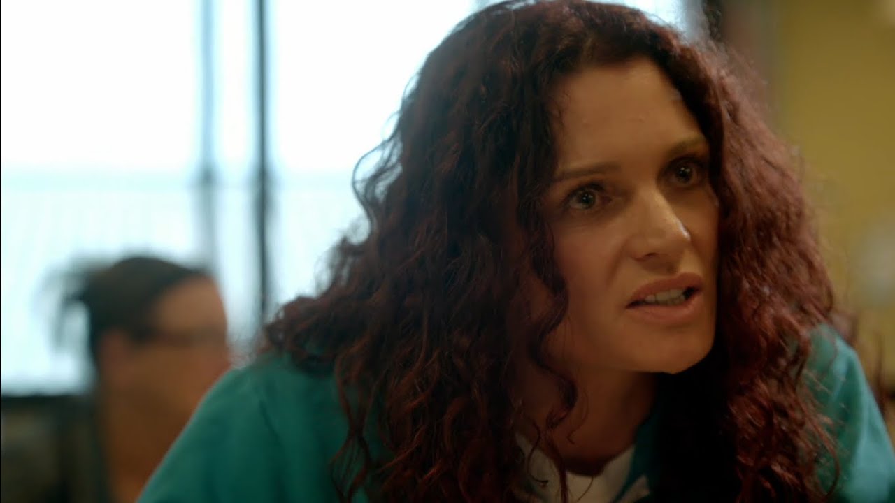 Wentworth S1ep2 Bea and Harry Talk about Debbie - YouTube