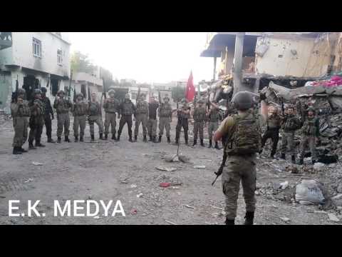 Komando Marşı Böyle Okunur 2.52 nci SANİYEYE DİKKAT