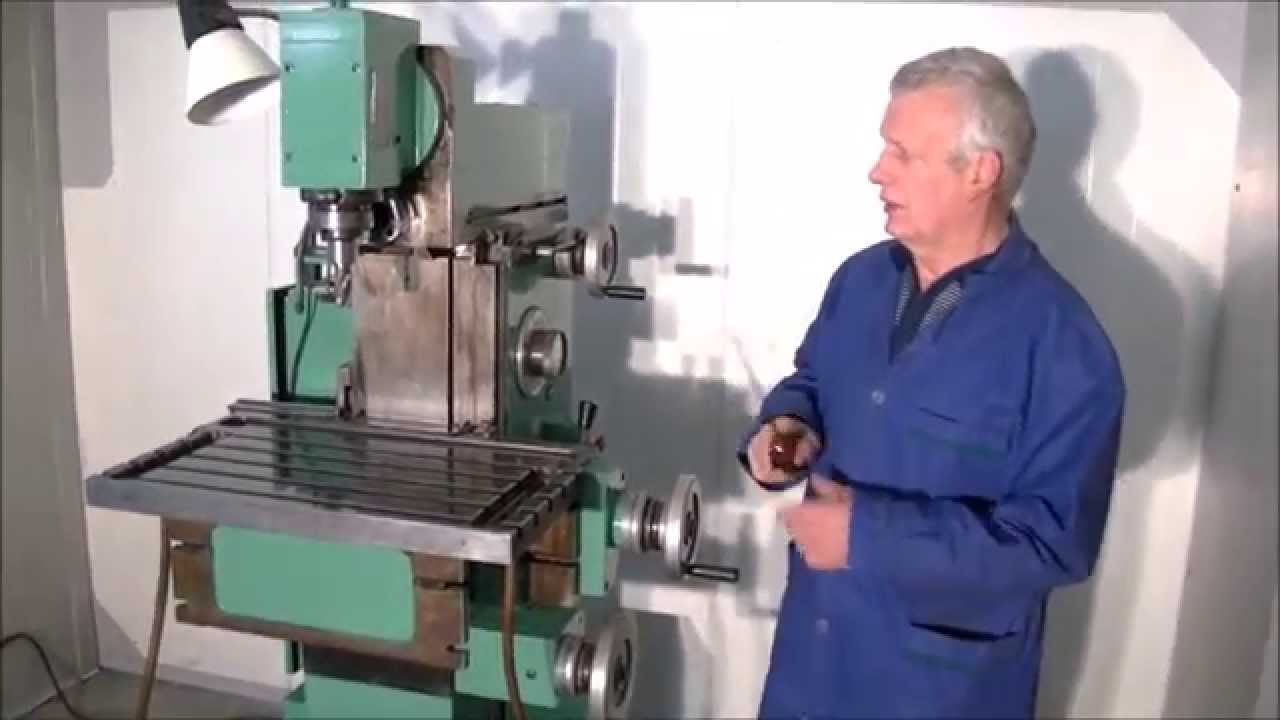 Frezarka narzędziowa FUS 22 - YouTube