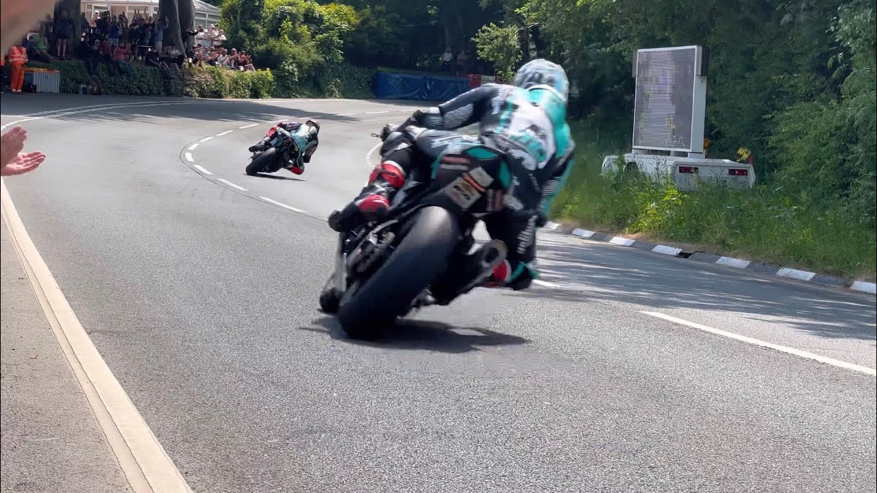 Isle of Man TT 2023 - Insanely Close - Hilberry Senior TT - YouTube