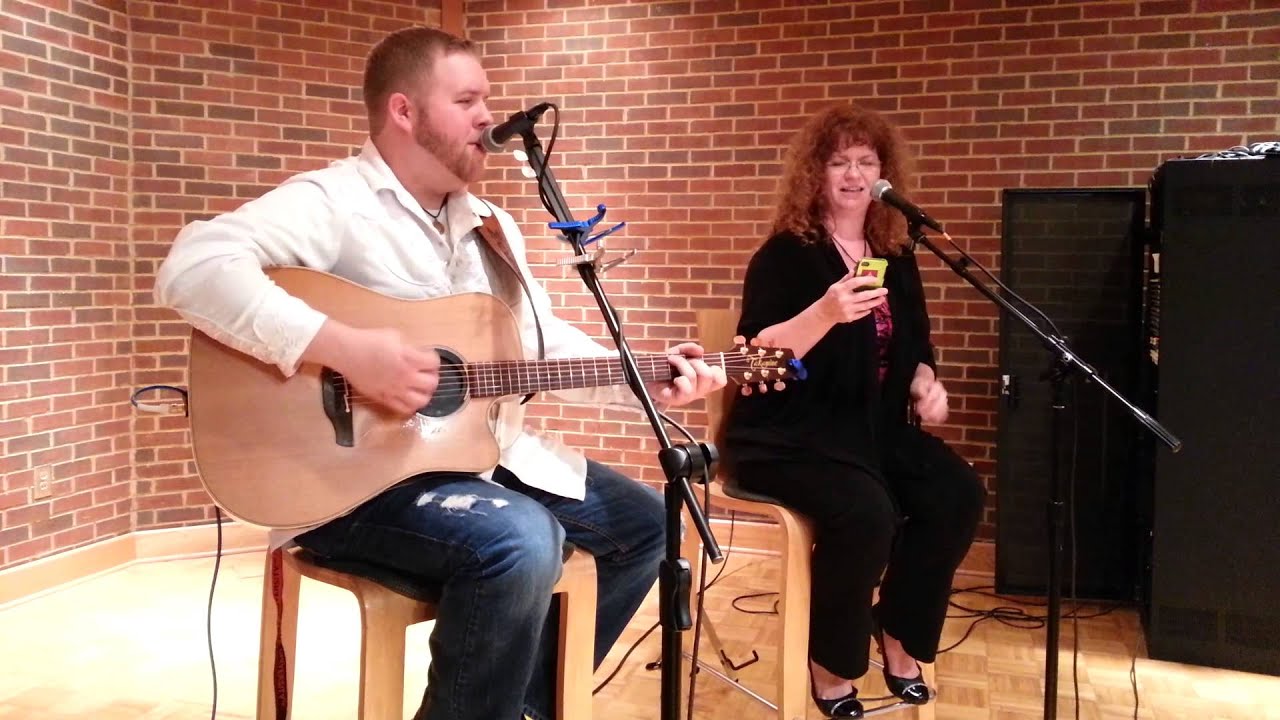 Lynne Halliburton-Yarbrough and Chris Monhollen "Wagon Wheel" Live at ...