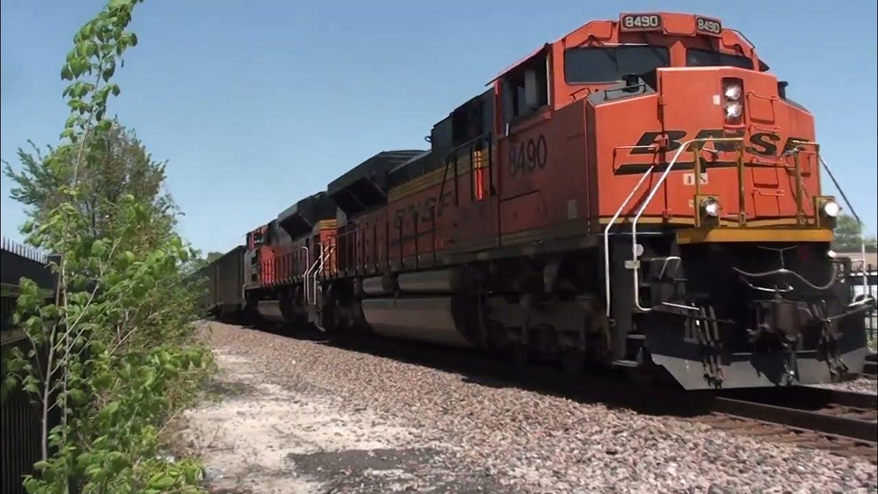 BNSF #8490 Leads WB TXUX Coal Train with Ex. BN MAC on DPU. Olathe, KS 5/7/22 - YouTube