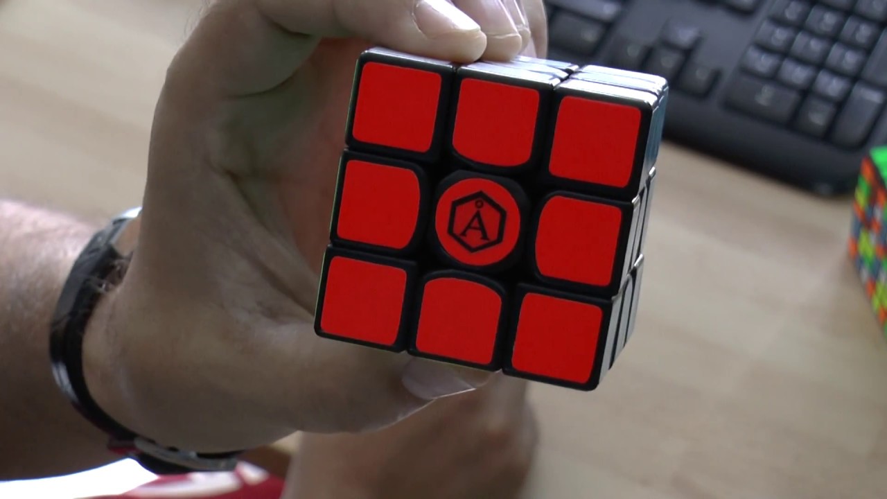 Rubik's cube - Review du 3x3x3 Angstrom GAN AIR SM - YouTube