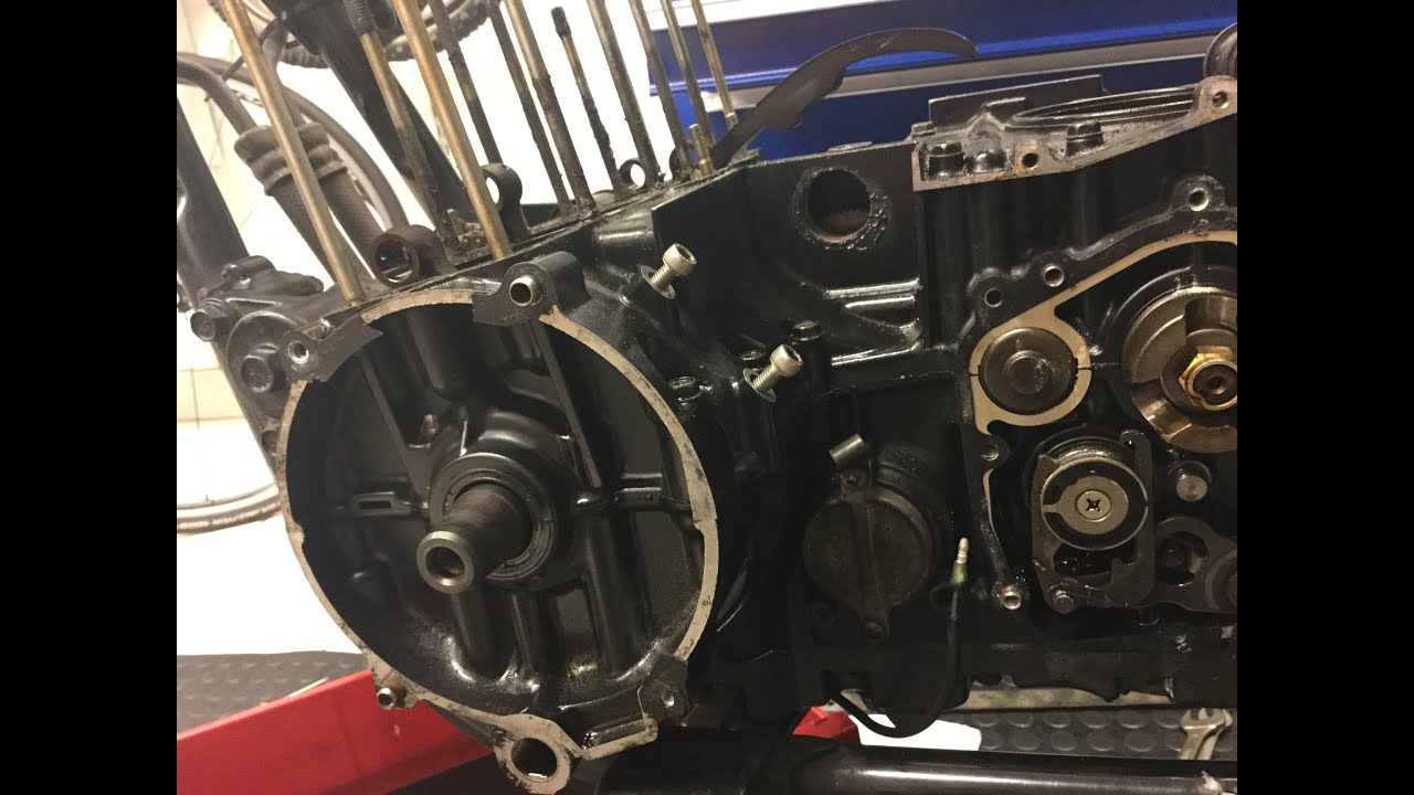 KAWASAKI GT550 G1 Engine disassembly part 1. - YouTube
