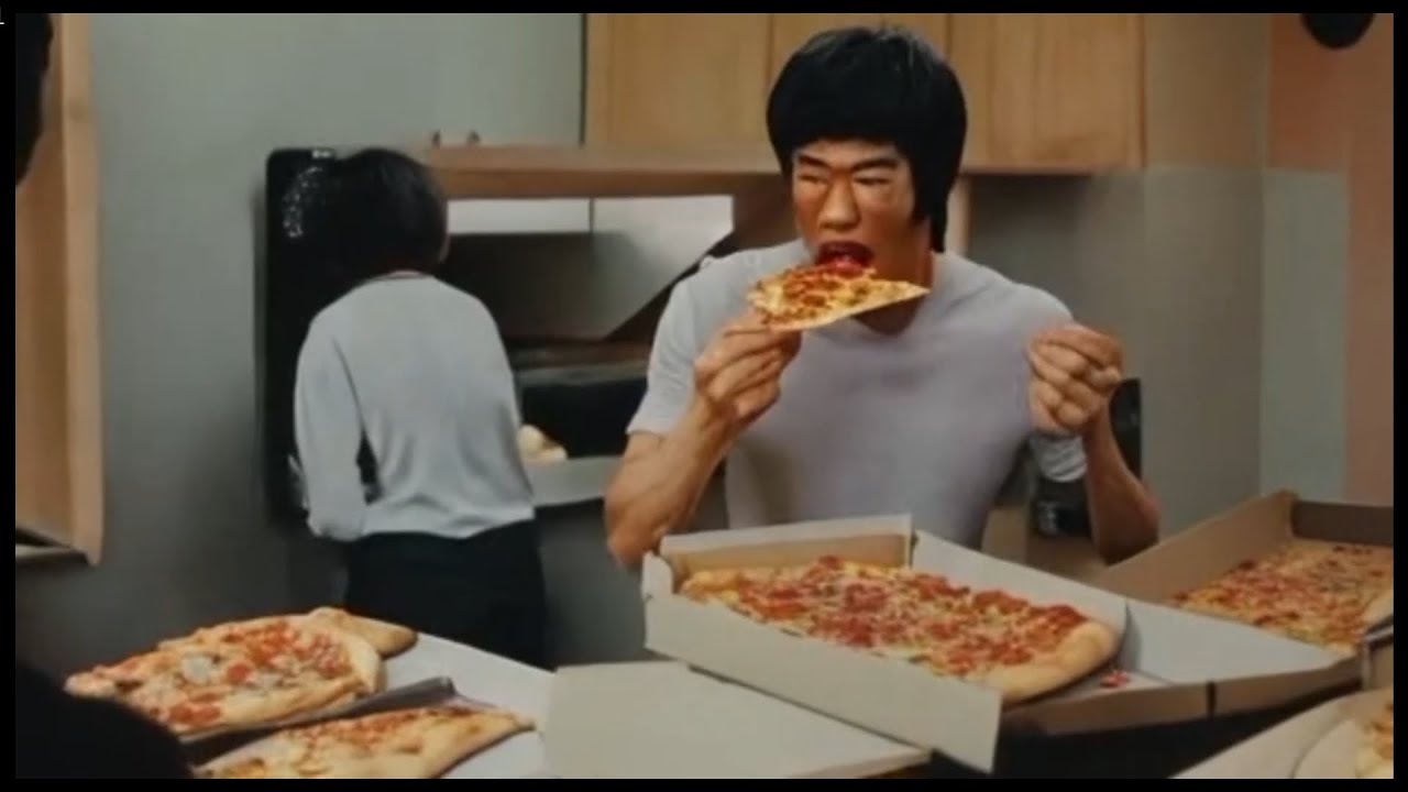 Bruce Lee eating pizza ,Artificial intelligence production #brucelee # ...