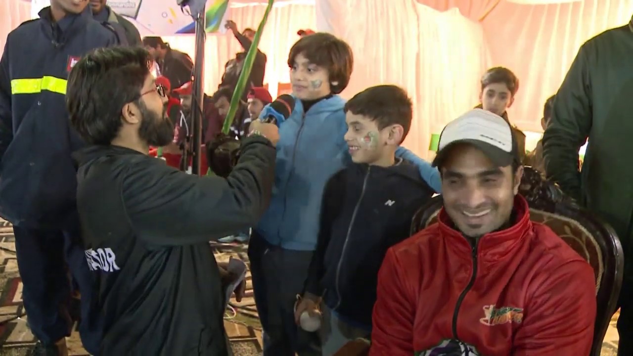 Imran Nazir Coaching His Sons (Aman & Ayaan) About Cricket - YouTube