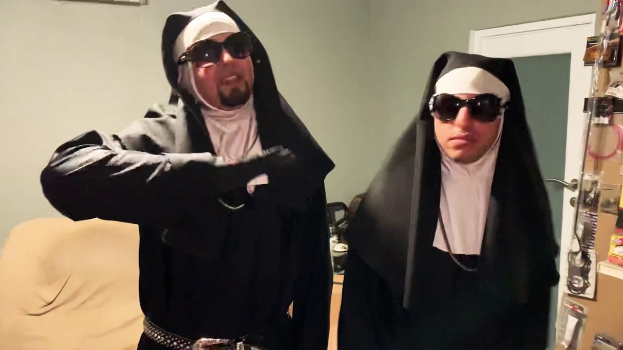 Las Monjas con Ñengo Flow - YouTube