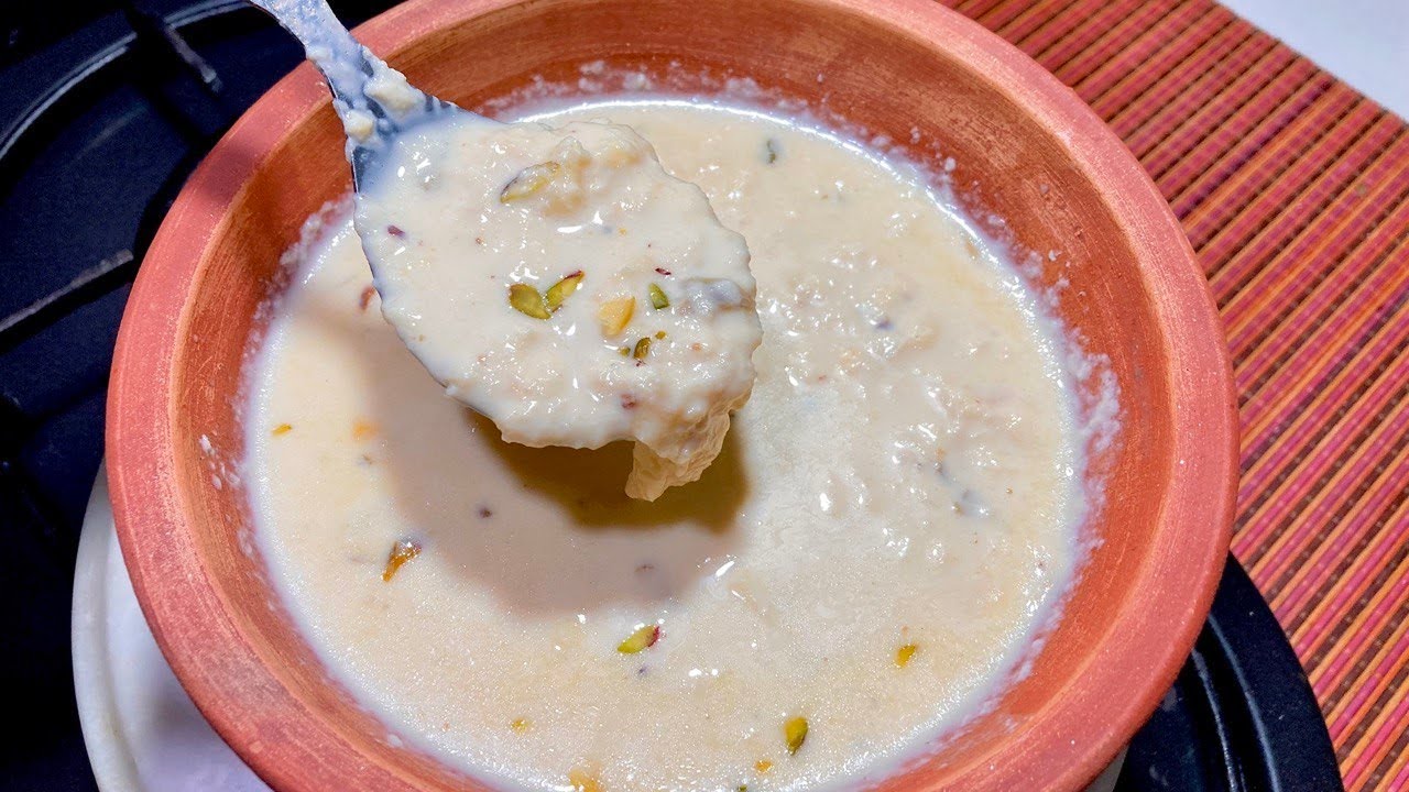 Lachhedar Rabri Recipe | लच्छेदार खुरचन वाली रबड़ी | Holi Special ...