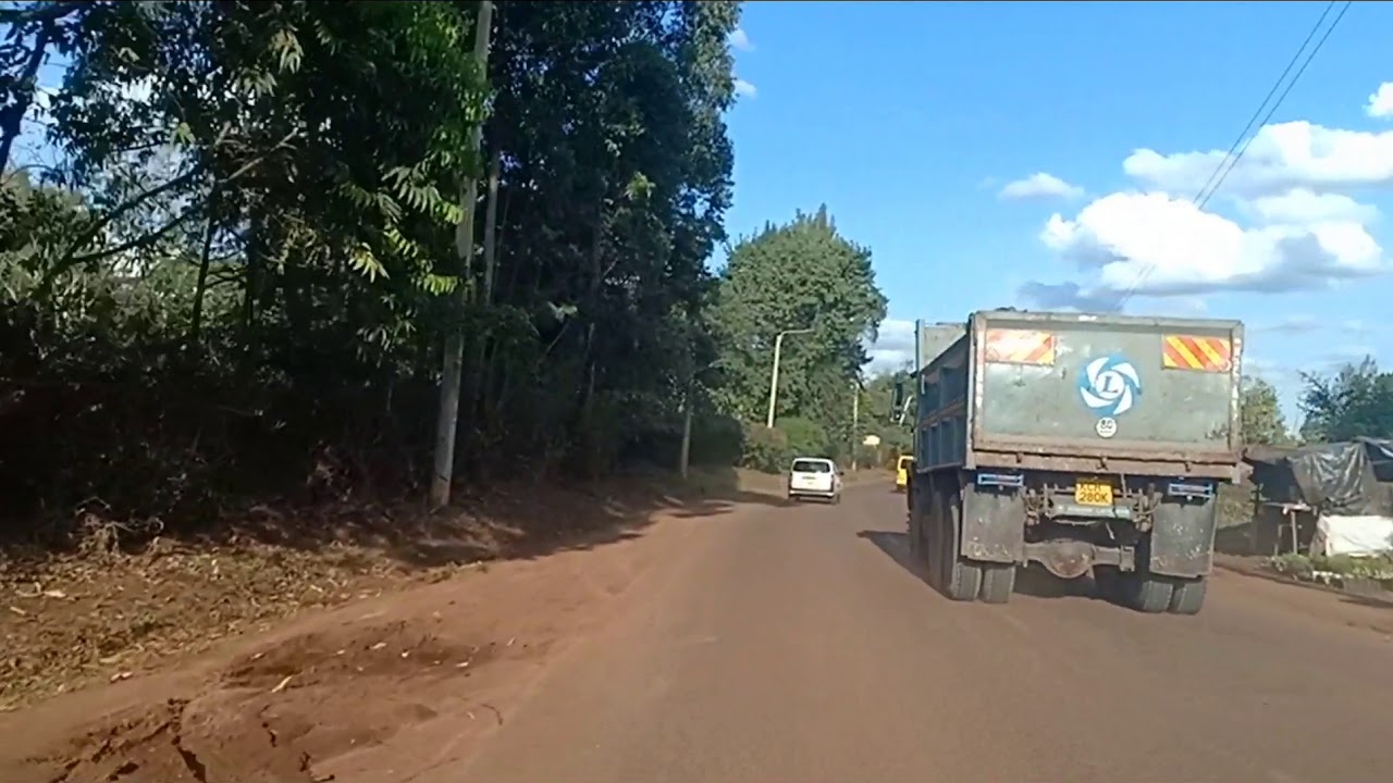 Muhuri Road one of the Roads that separates Nairobi and Kiambu County ...