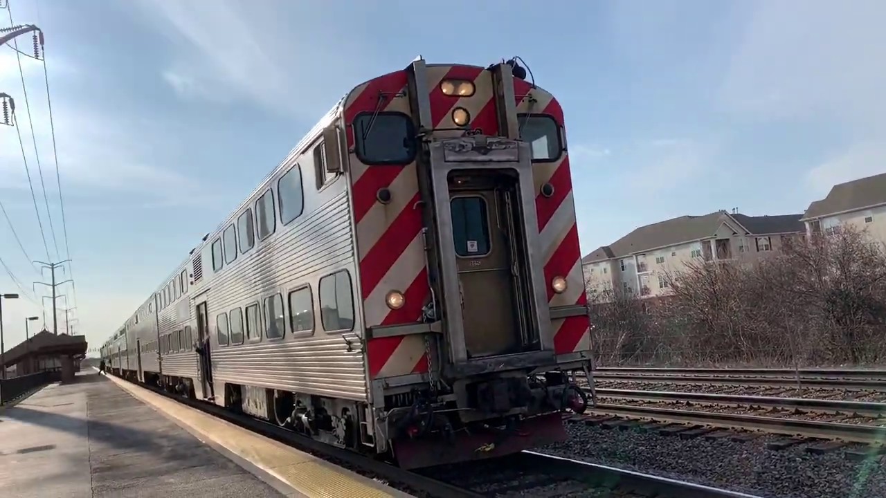 Metra Trains At Route 59 On April 2, 2020 - YouTube