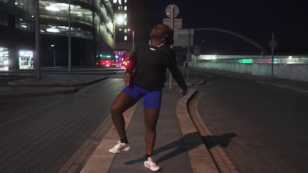 iGhost - Dj Que - Distraction Boys - Esi.J (dance visual) - YouTube