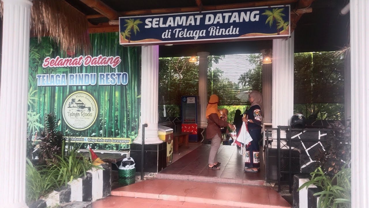 MAKAN MAKAN DI TELAGA RINDU RESTO KARANGANYAR - YouTube