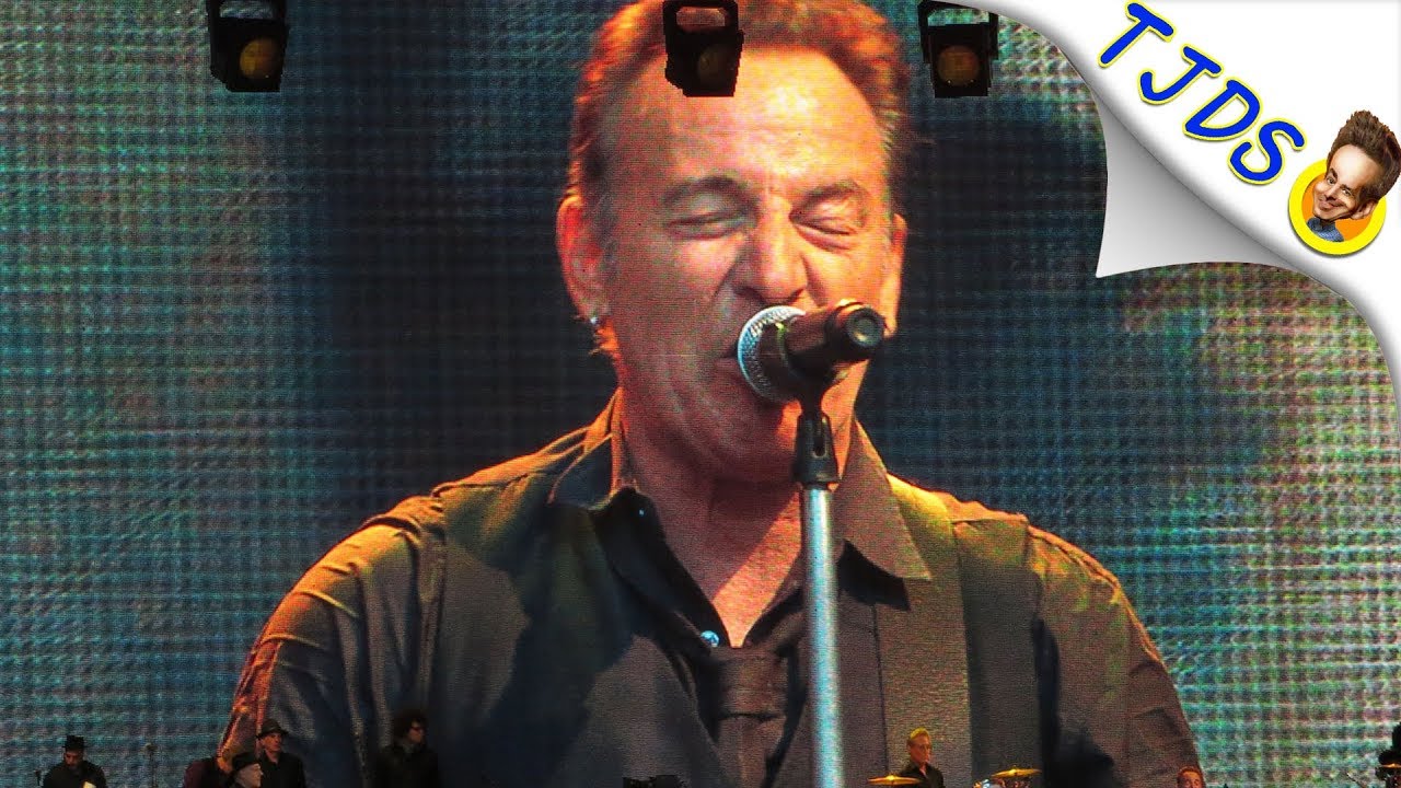 Bruce Springsteen Says Democrats Are Out Of Touch - YouTube