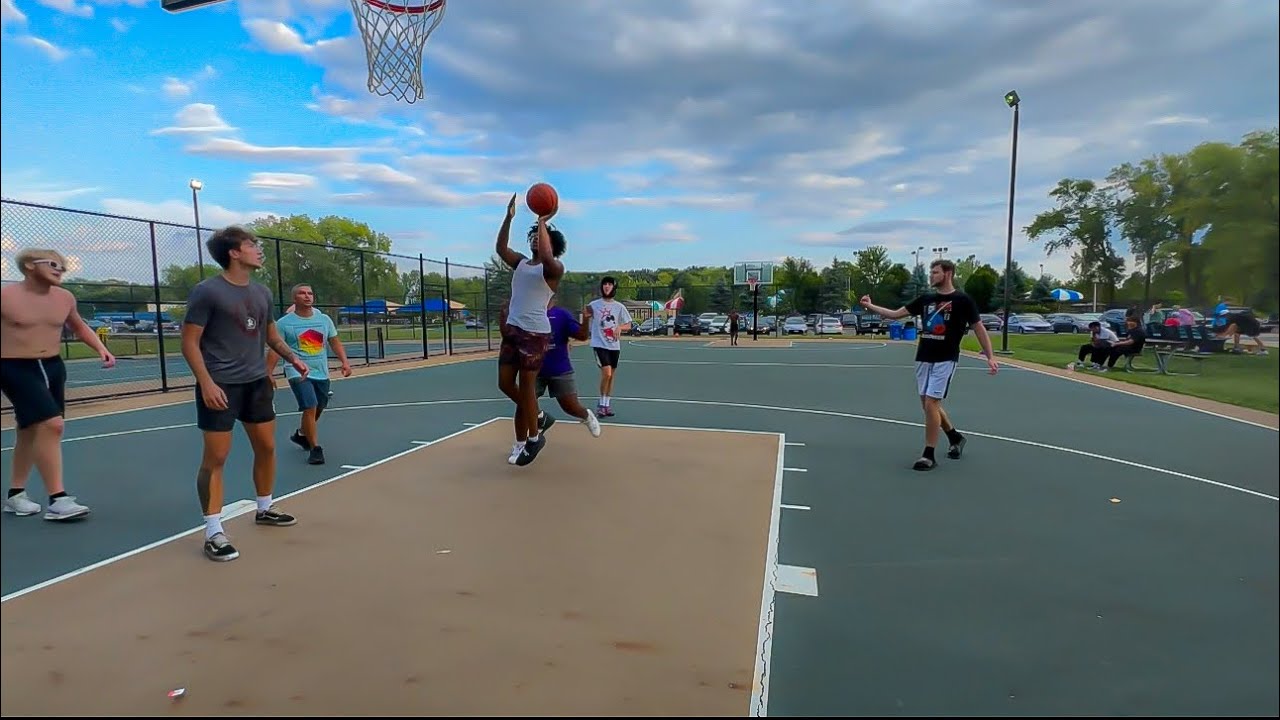 The Most Intense 4v4 Basketball Game You'll Ever Watch 🏀 - YouTube