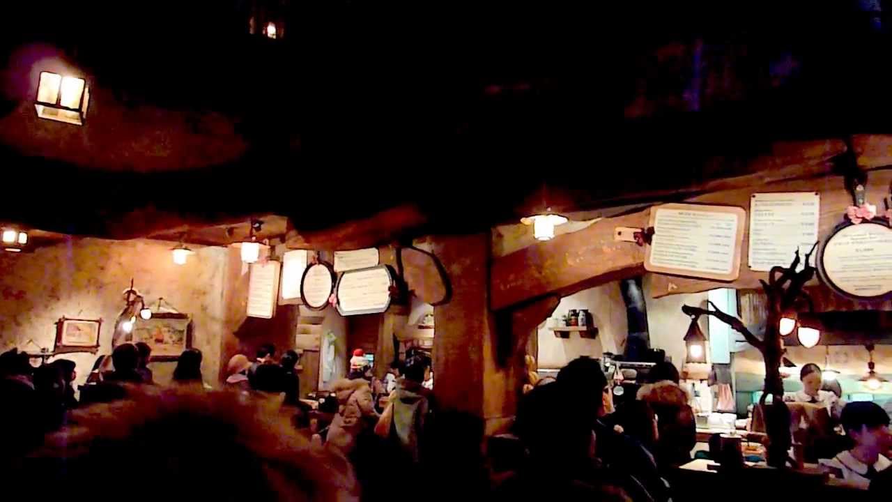 Grandma Sara´s Kitchen Restaurant in Tokyo Disneyland - YouTube