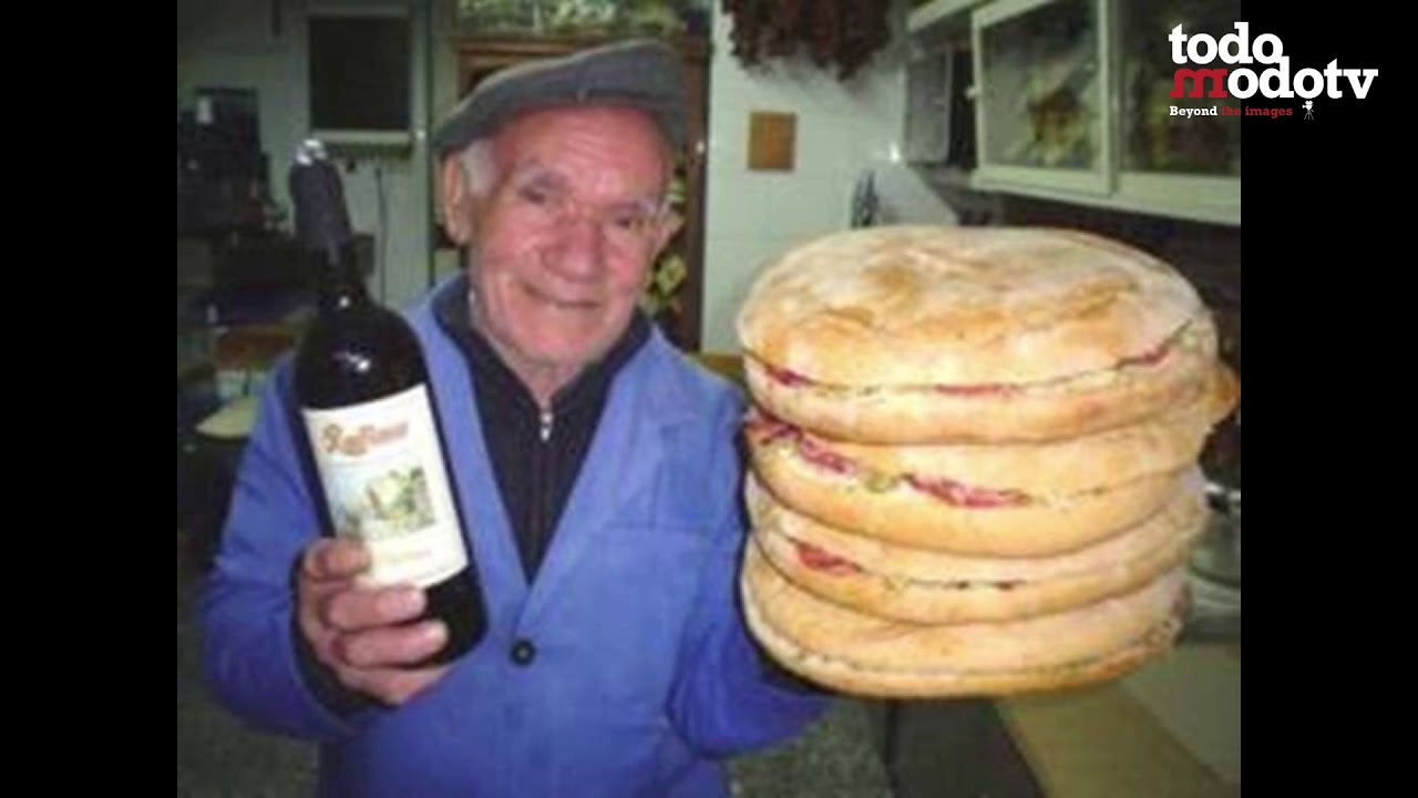 Tempo di anniversari per Don Minico - YouTube