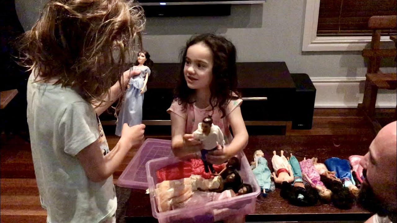 Frankie’s Hamilton / Barbie doll birthday present 🥳 - YouTube