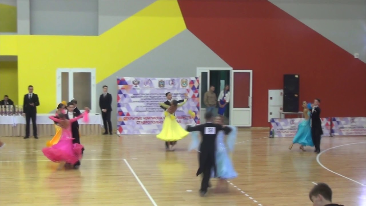 Quickstep ballroom dancing - YouTube